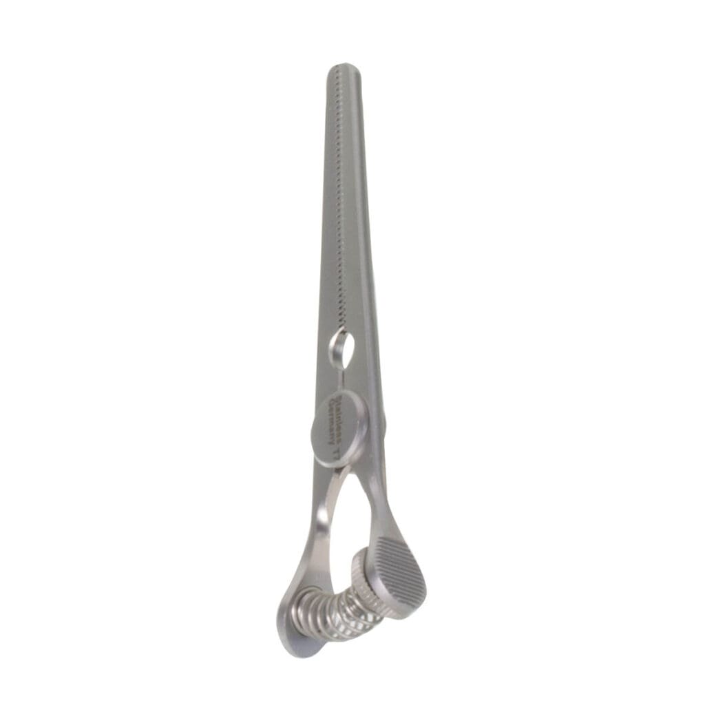 2 5/8" Cooley Bulldog Clamp - straight 3.0cm - BOSS Surgical Instruments